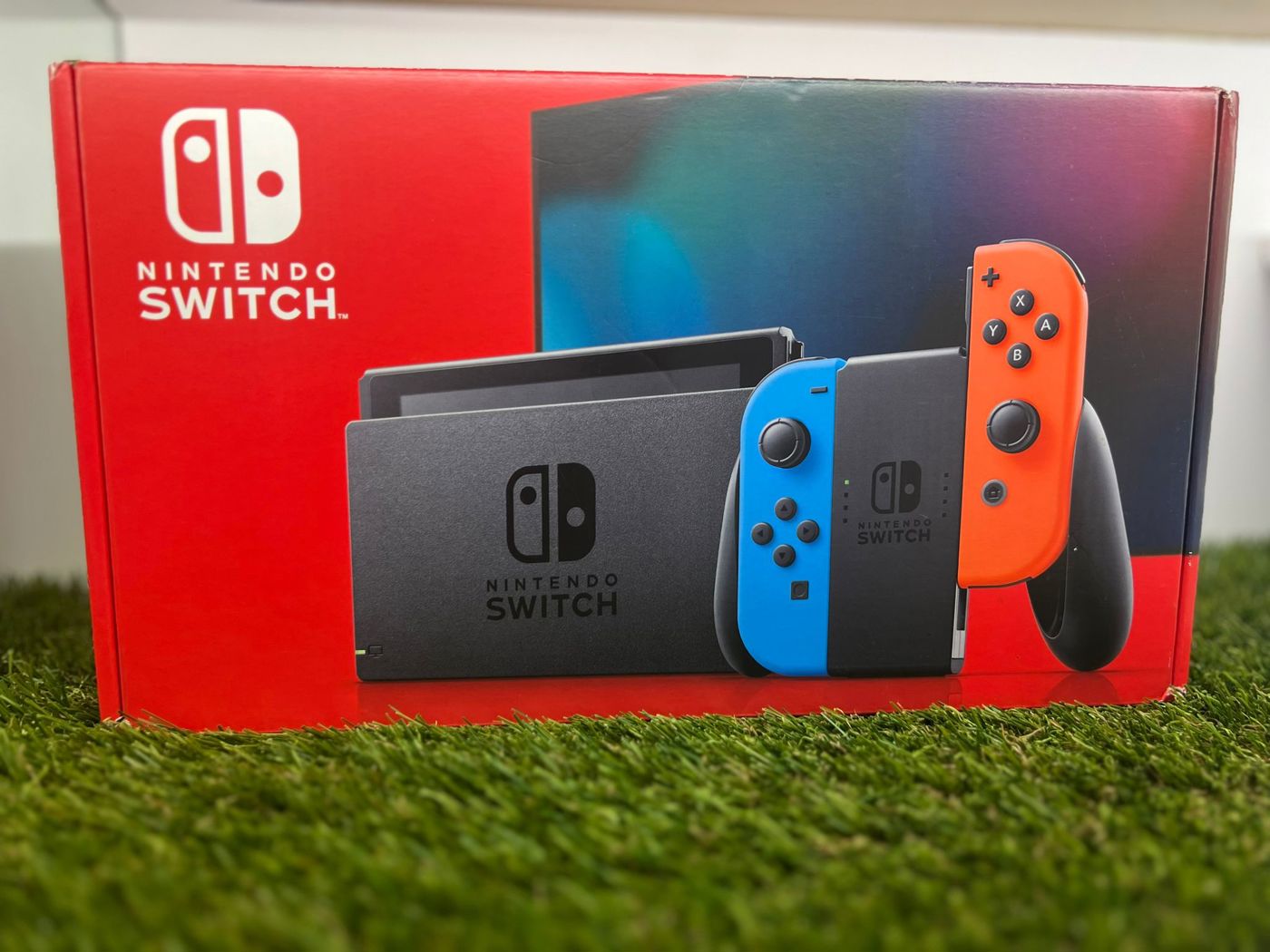nintendo-switch-with-neon-blue-and-neon-red-joy-con-available-ecay